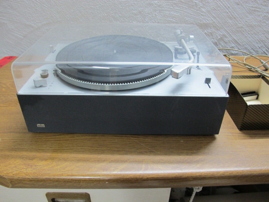 Braun Braun PS500 PS 500 Plattenspieler in schwarz mit Audio Technica ...