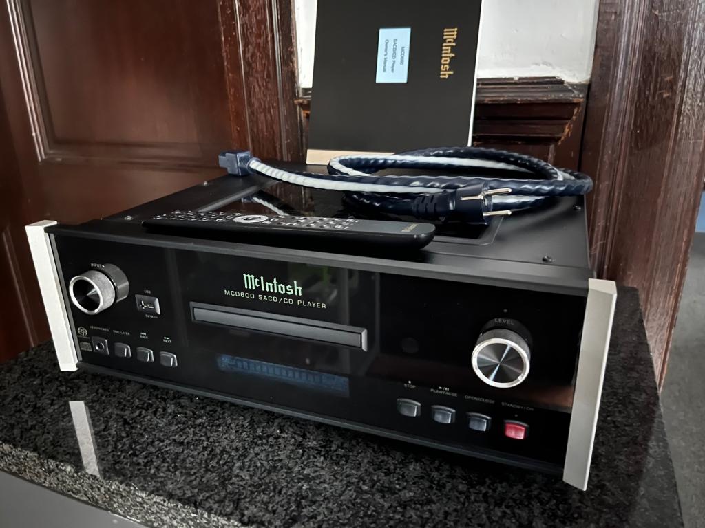 McIntosh MCD 600 SACD/CD Player (1072378606) | Gebrauchtgerät | SACD ...