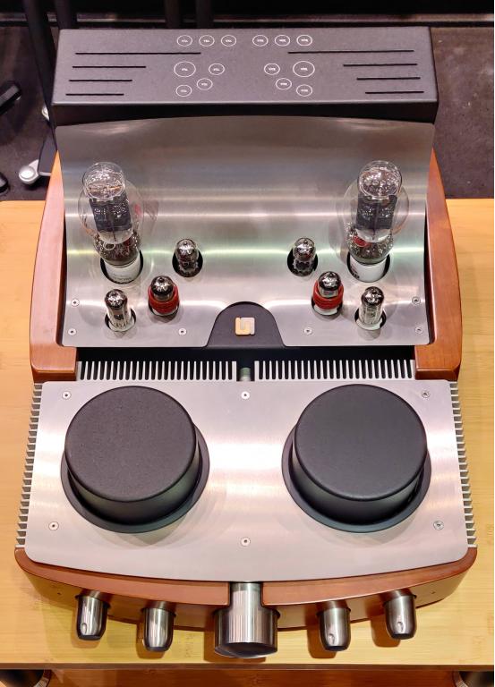 Unison Research Reference Pre - 300B tube line + phono preamp ...