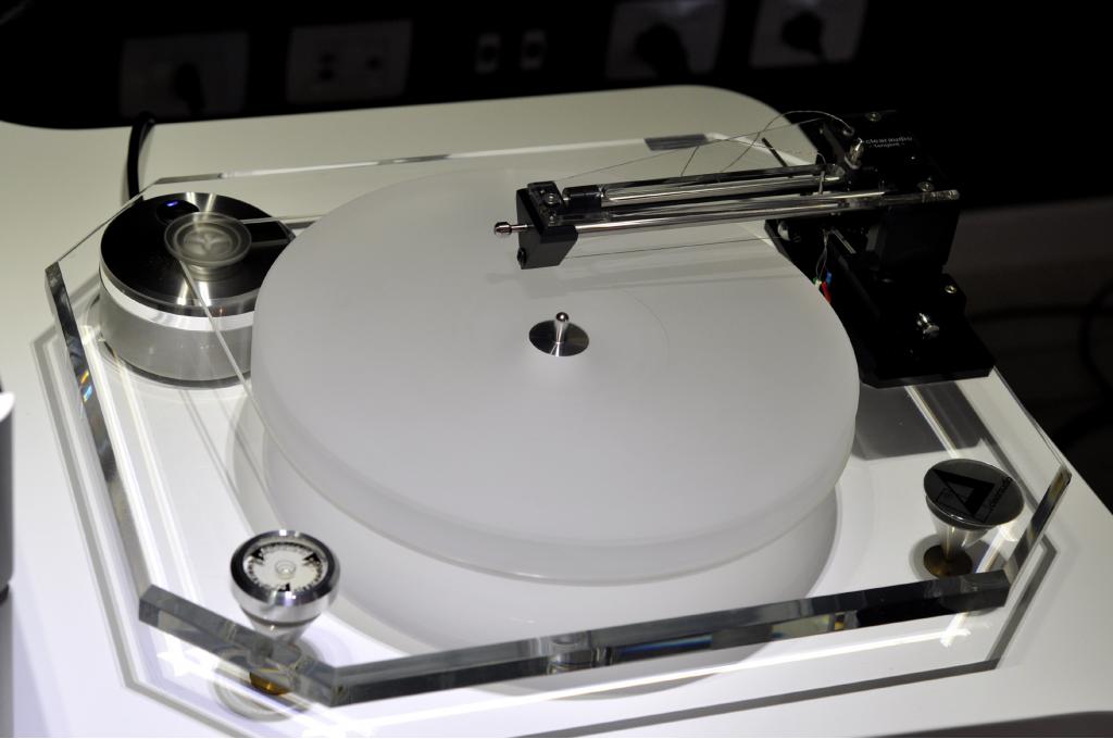 clearaudio Clearaudio Evolution with Tangent tonearm (153122105 ...