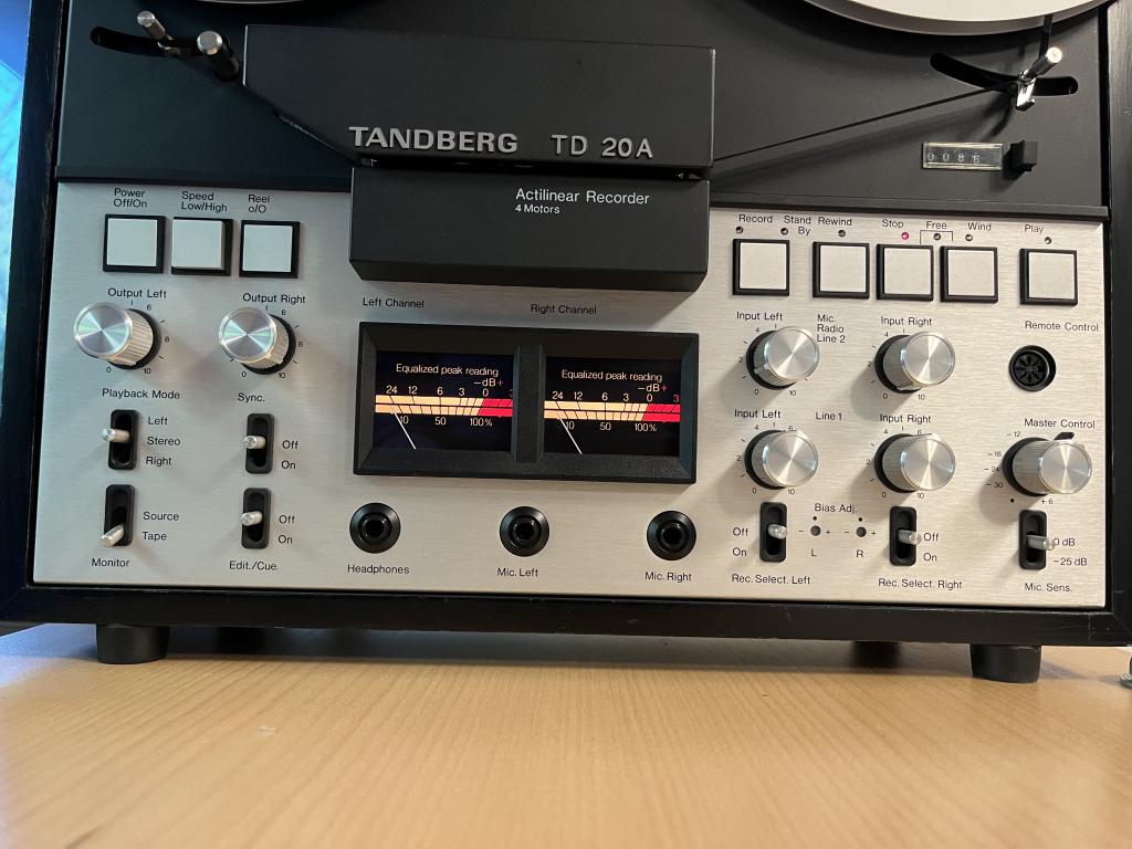 Tandberg TD 20 A inkl. 1 Tonband auf Metallspulen 26,5 cm plus 1 ...