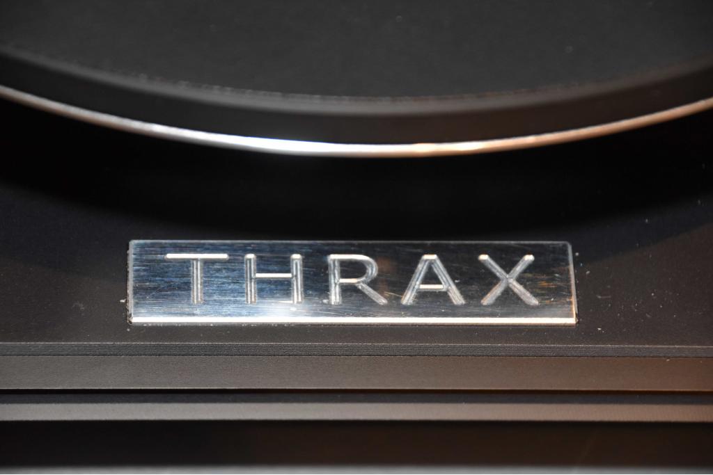 Thrax Yatrus High-end turntable with Schroeder CB arm (1683613519 ...