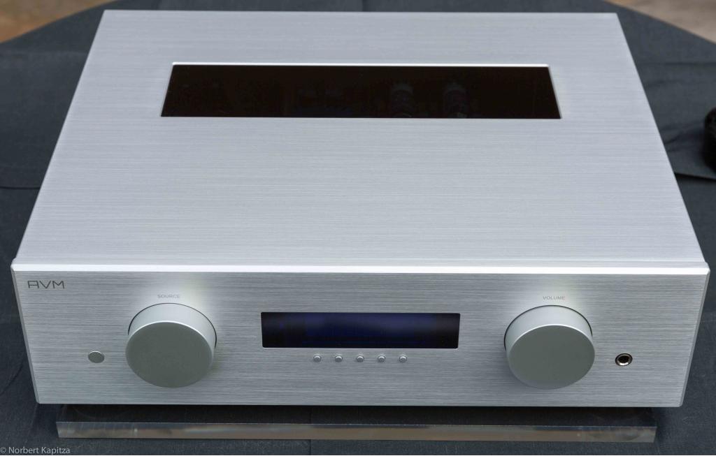 AVM EVOLUTION A5.2 silber, Stereo-Vollverstärker + Phono/DAC-Modul ...