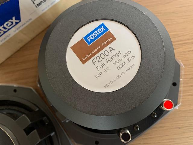 Fostex Fostex F200A Alnico (2119984176) | Second-hand device | Standing ...