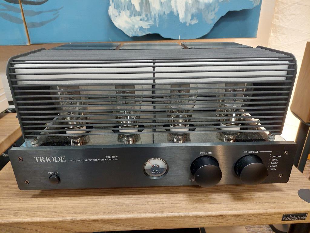 Triode Corp. Japan TRZ-300W TUBE AMPLIFIER. 300B class A parallel single ended integrated ...