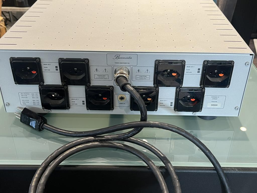 Burmester 948 Power Conditioner (2254877090) | Gebrauchtgerät | Netzfilter | Angebot auf audio ...