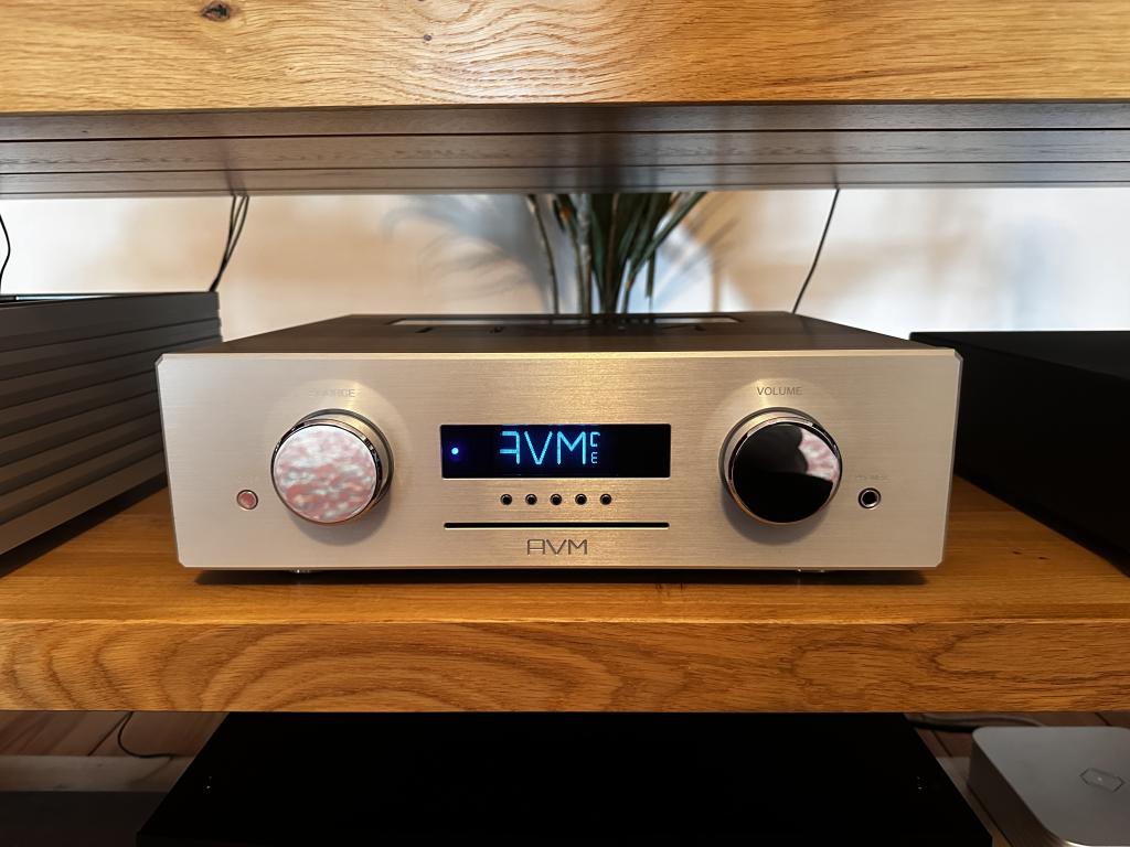 AVM AVM Ovation CS 8.3 Vollverstärker, Streamer, CD Player ...