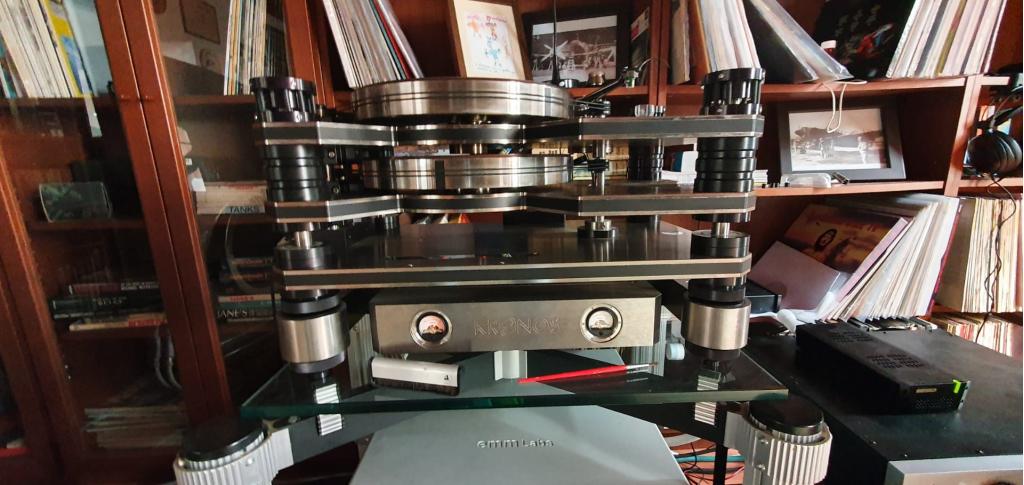 Kronos Audio Kronos Pro with Black Beauty tonearm and PS SCPS1 (2390586036) | Gebrauchtgerät ...