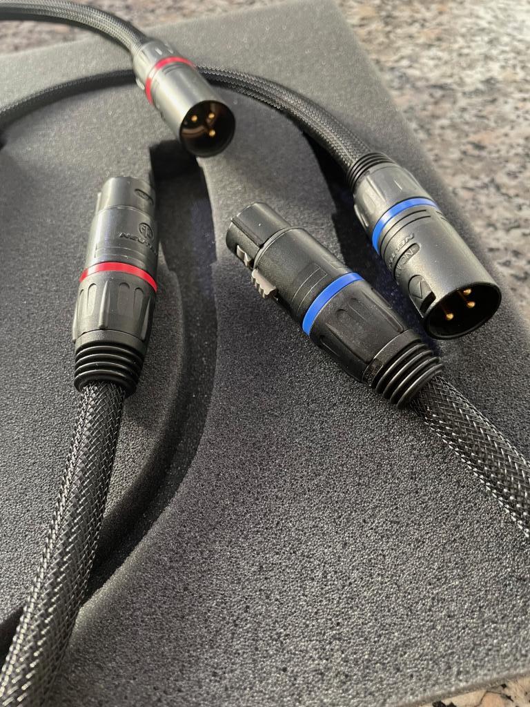 Transparent Audio Transparent Cable Ultra Balanced Interconnect in 1,0m ...