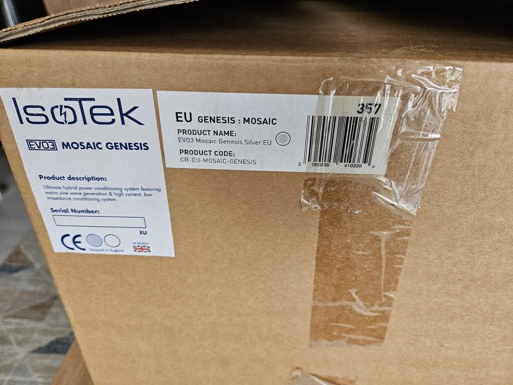 IsoTek Power Systems Ltd. IsoTek EVO3 Mosaic Genesis (2728949848 ...