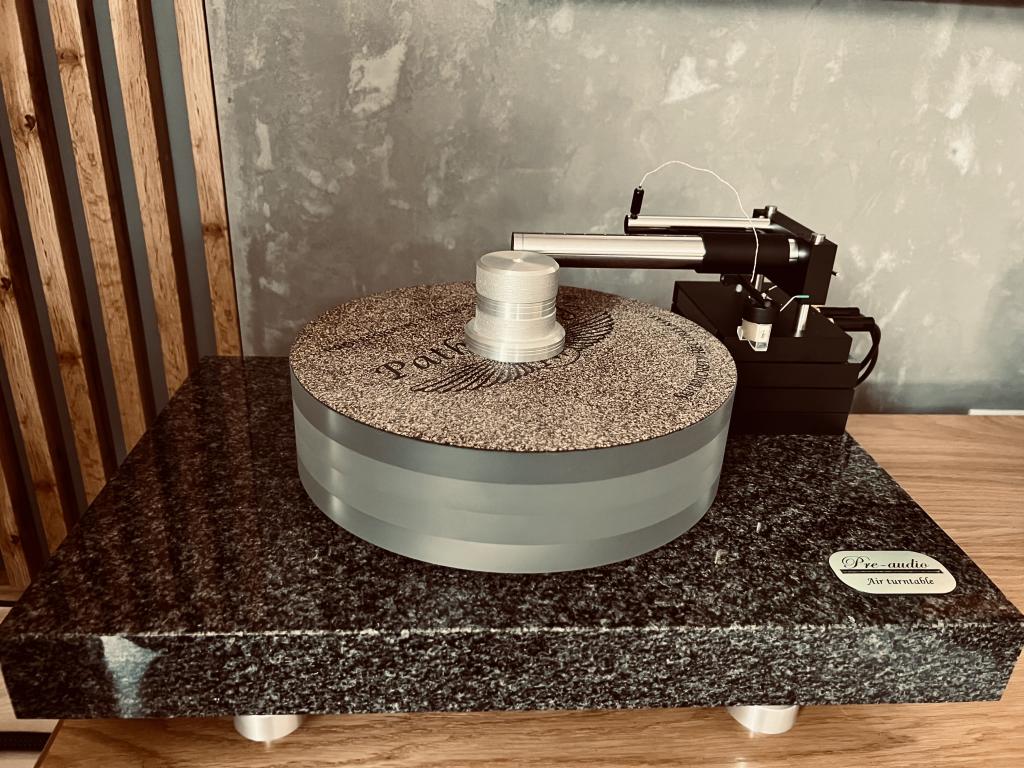 Pre Audio Linear Turntable, tangential arm Pre audio Plattenspieler ...