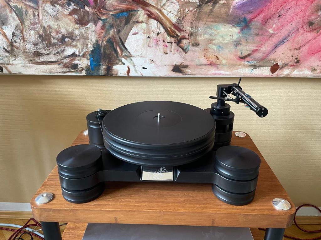 Transrotor Dark Star - Plattenspieler mit Clearaudio TT5 Tonarm mit ...