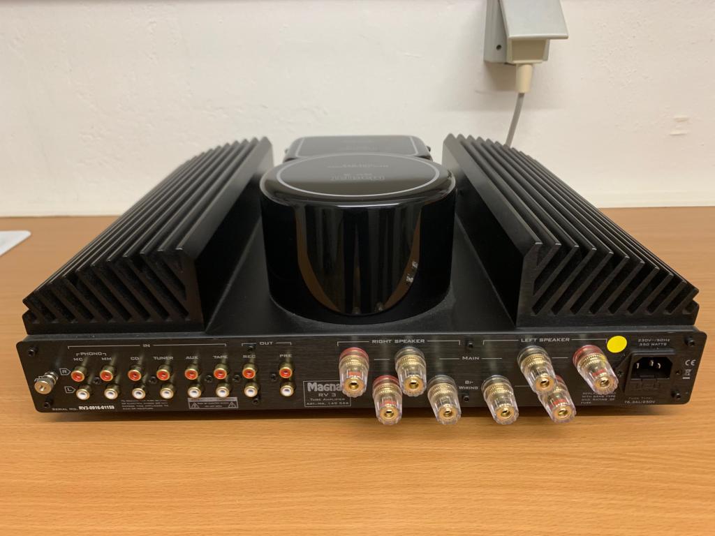 Magnat RV 3 Stereo-Röhrenvollverstärker (3158252902) | Gebrauchtgerät ...