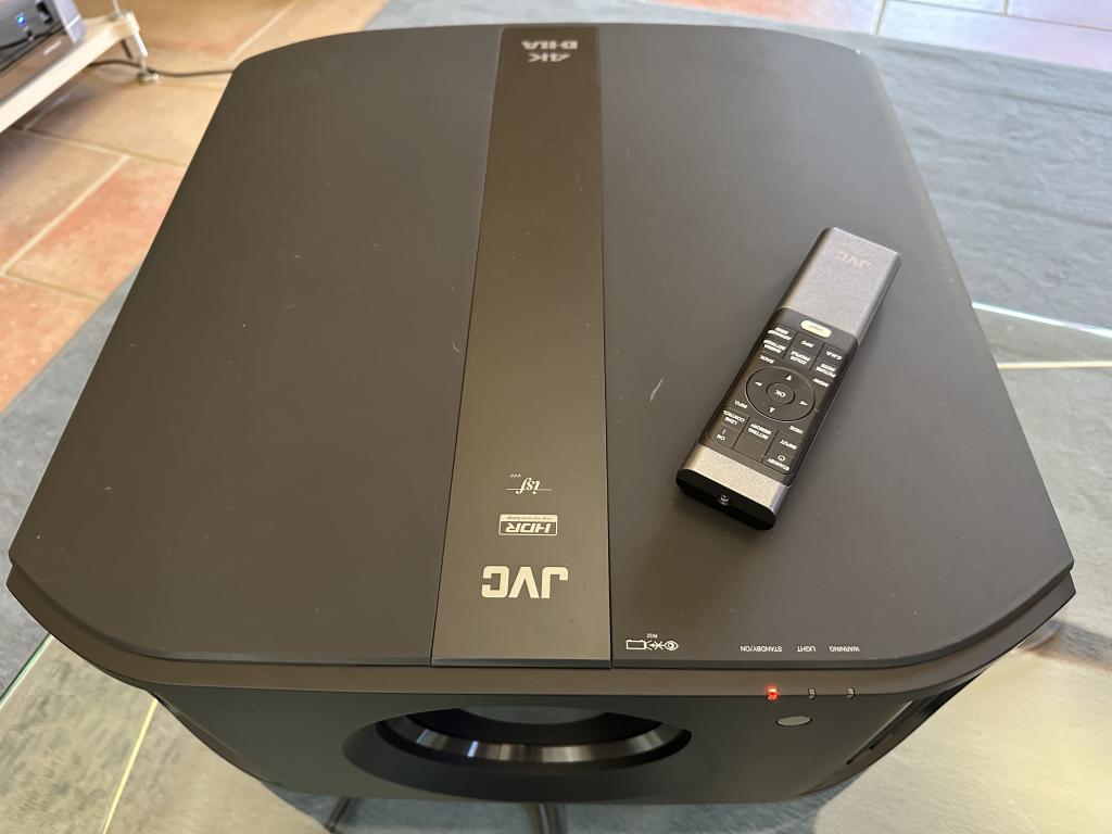 JVC DLA N7 (3260047504) | Gebrauchtgerät | Projektor | Angebot auf ...