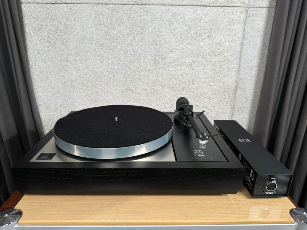 LINN Linn Akurate LP12 black ash Akito, Krystal, Trampolin, Lingo IV ...