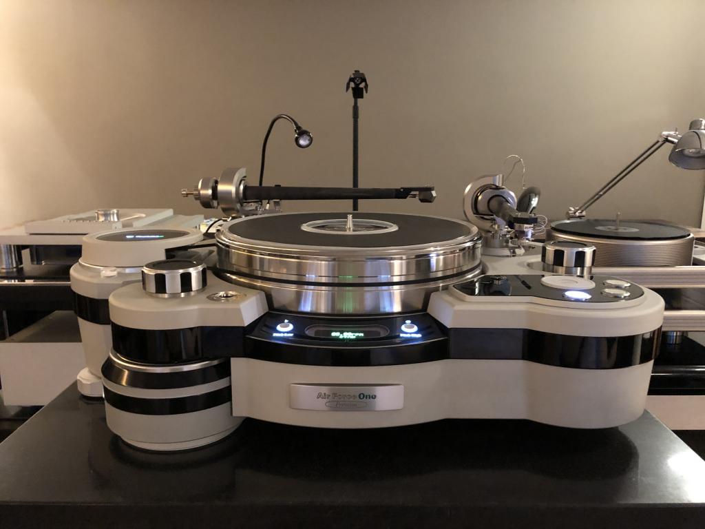 TechDAS The Air Force One Premium, Titanium Platter with Minus K ...