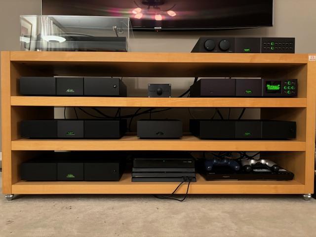 Naim Audio HiFi Rack - Maßanfertigung für Naim Audio Komponenten von ...
