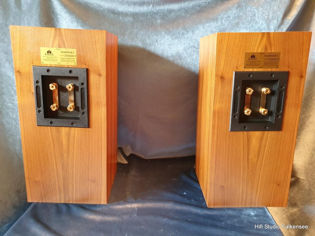 Castle Acoustics Warwick 3 mit OVP und allem Zubehör in hellem Walnuss ...