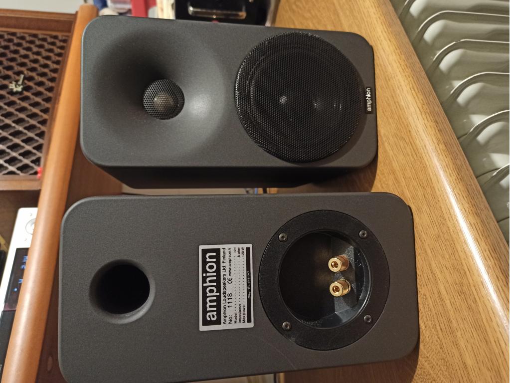 Amphion AMPHION ION PAIR OF STAND MOUNT LOUDSPEAKERS NEW OPEN BOX (3925732497) | Neugerät ...