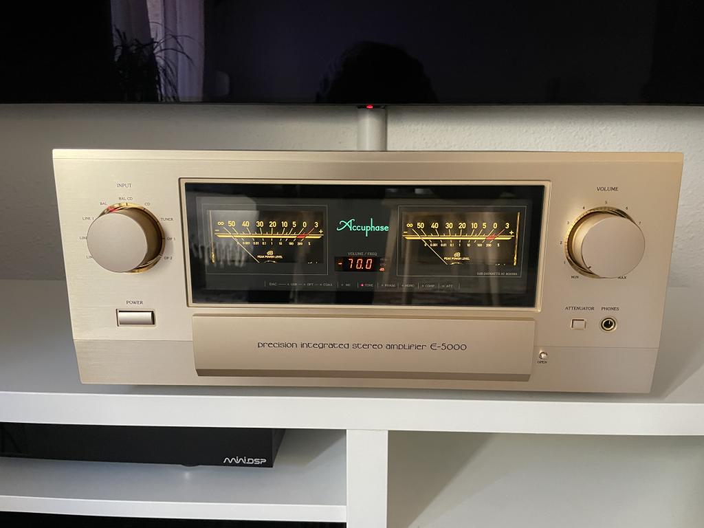 Accuphase Accuphase E5000 (4062296370) | Gebrauchtgerät ...