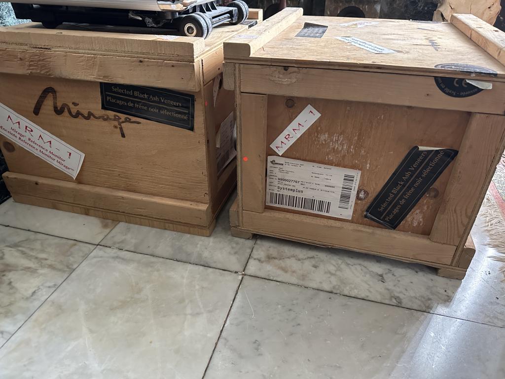 Mirage Audio MRM 1 + Stands + Holz Transport Boxen State of the Art LS ...