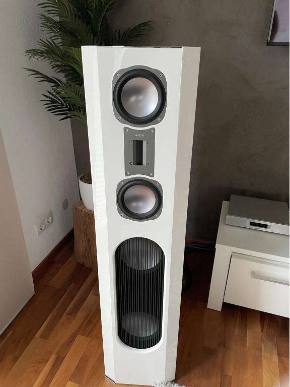 Quadral Quadral Vulkan 9 weiß (4779410552) | Gebrauchtgerät ...