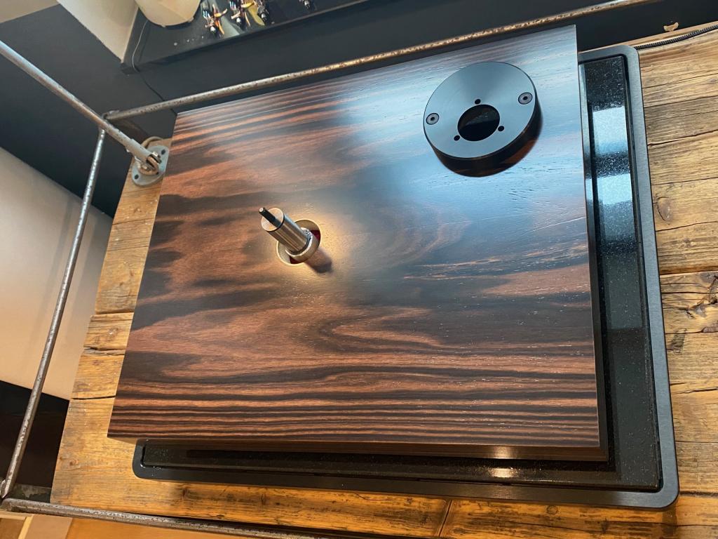 StSt Motus DQ 9 zoll incl Kuzma Stogi 9 Tonarm (4825313008) | Neugerät ...