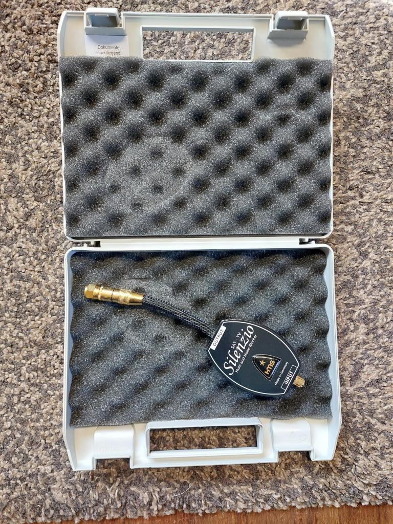 HMS Elektronik HMS Silenzio Hum and Noise Blocker (4872708380 ...