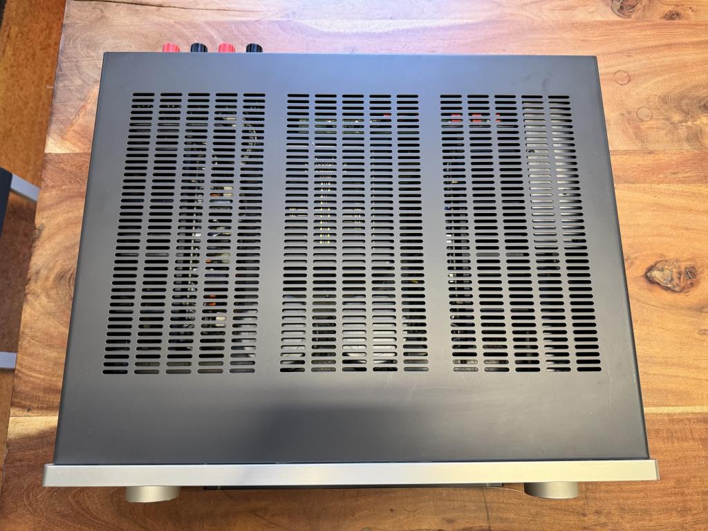 Accuphase Accuphase E211 mit Phono Board (4941043434) | Second-hand ...