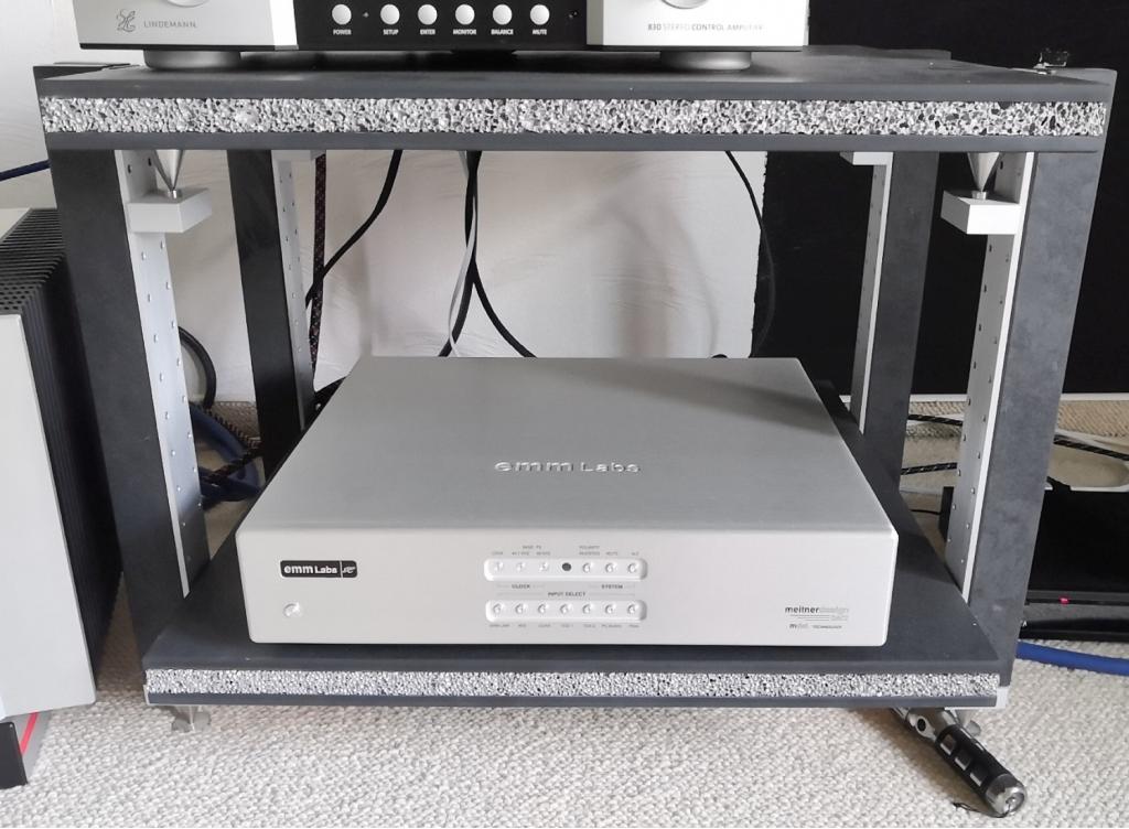 Stone Audio Art Rack in Schiefer Aluminiumsandwich Bauweise - sehr ...