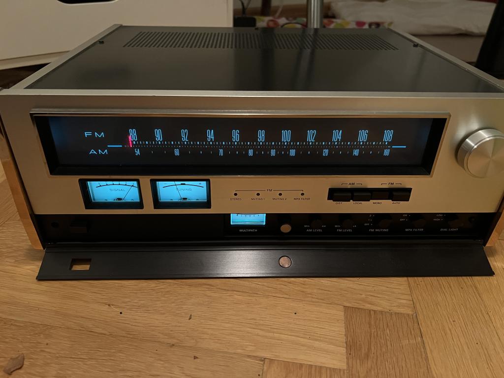 Accuphase T-100 (5085228643) | Gebrauchtgerät | Tuner / Receiver ...