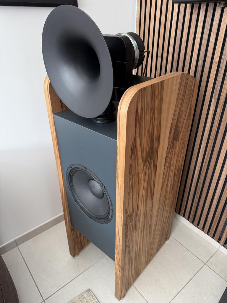 audio-markt.de - das Portal für Highend-Geräte, Lautsprecher, Verstärker...