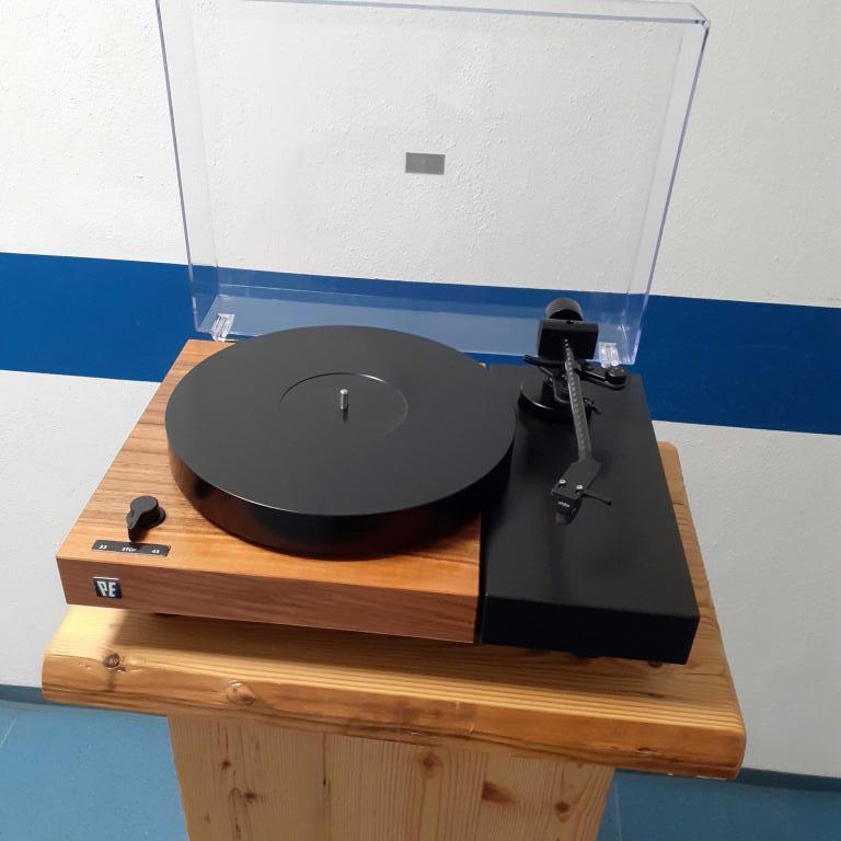 PERPETUUM EBNER ( PE) NEUHEIT 2023: PE 6060, Sonderfurnier Walnuß ...