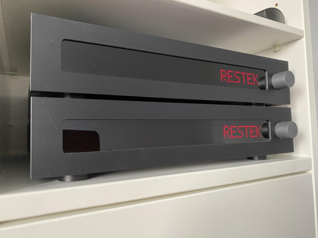 Restek MINT Vollverstärker und MSAT+ Sat-Tuner im Bundel, schwarz mit ...