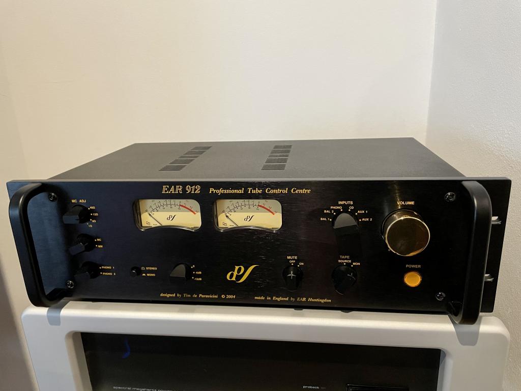 EAR Yoshino EAR by Yoshino 912 preamp with 5 NOS Siemens matched tubes ...