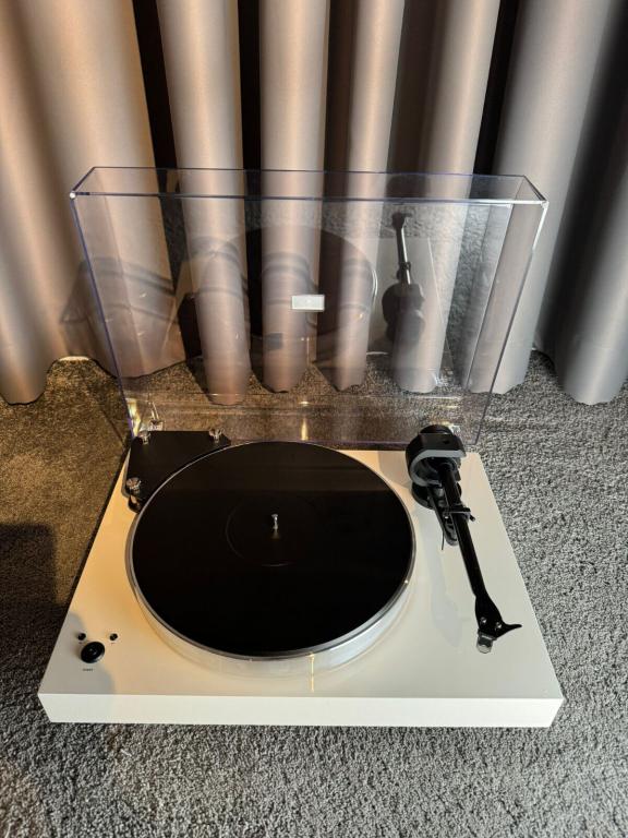 Pro-Ject Pro-Ject Xtension 9 Evolution Superpack High End Plattenspieler mit original Tonarm und ...