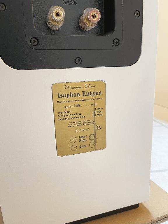 Isophon ( Gauder Akustik ) Isophon Enigma Masterpiece Edition weiß ...