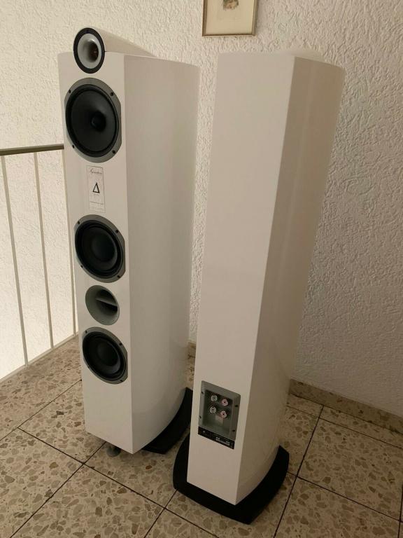 Triangle Triangle Signature Delta High End Standlautsprecher in weiß ...