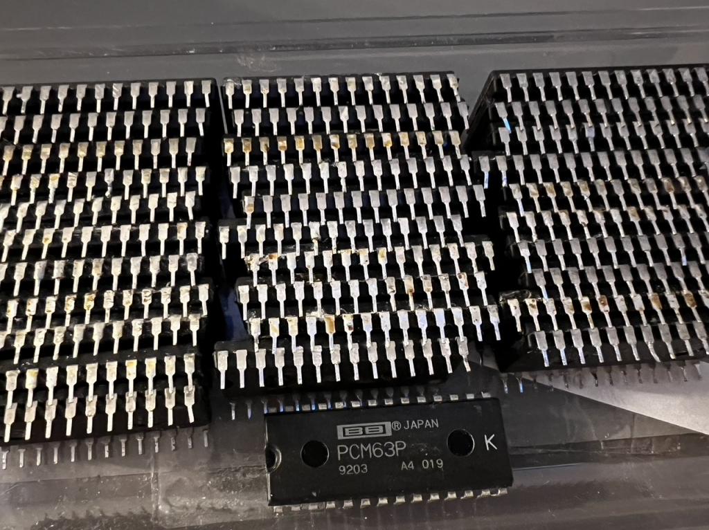 Accuphase Burr Brown 8x PCM 63 K (6268901397) | Digital-Zubehör ...