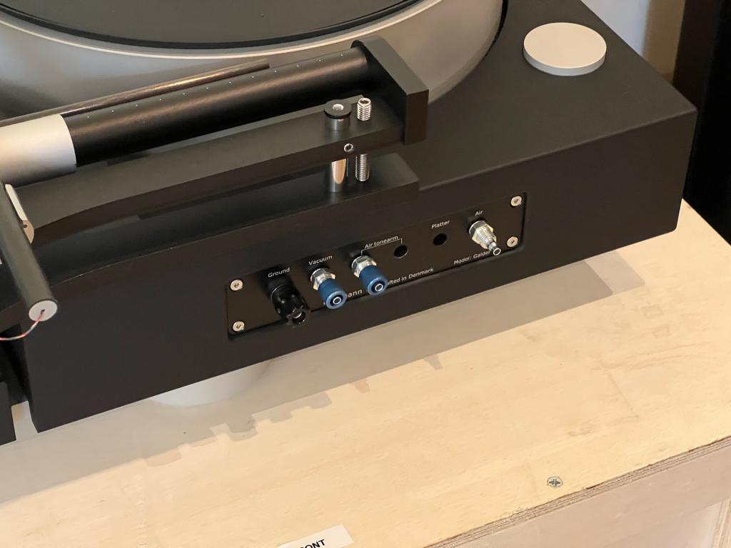 bergmann Galder/Odin air bearing TT with tonearm (6358122160 ...