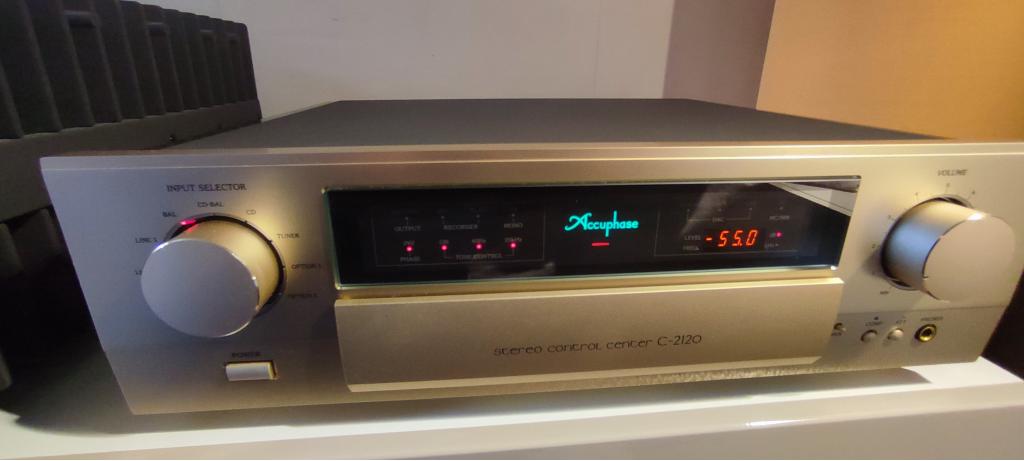 Accuphase Preamplifier Accuphase C2120 (6507611932) | Gebrauchtgerät ...