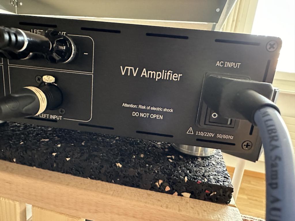 Diverse / Andere Power Amplifier VTV 1ET-400A SE with Tube Buffer ...