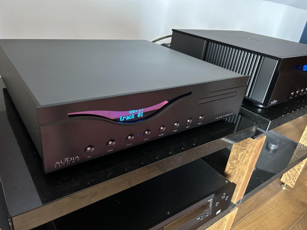 Audia Flight CD Three S (6645348080) | Ausstellungsstück | CD Player ...