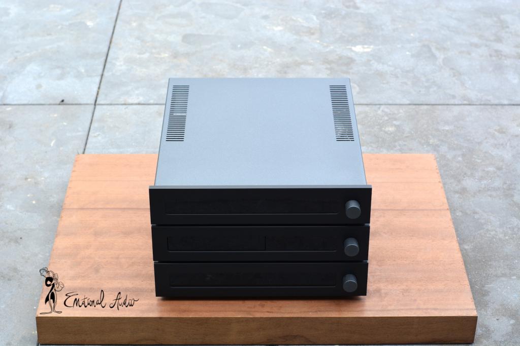 Restek MINT integrated amplifier - MPLA cd player - MTUN FM-DAB tuner ...