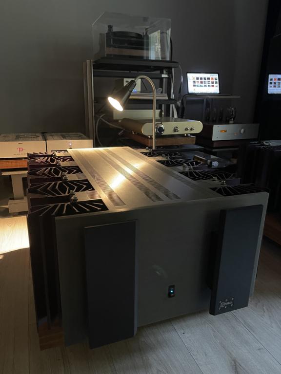 Krell KRS 200 WORLD FAMOUS FOR STABILITY, restored for €3.000, plays ...