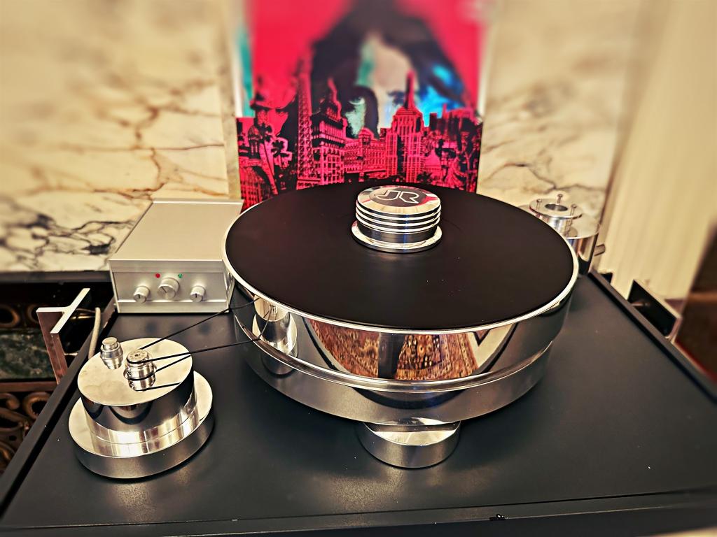 Transrotor MAX OVP 12 Monate Jung Optional mit Schick Tonarm ...