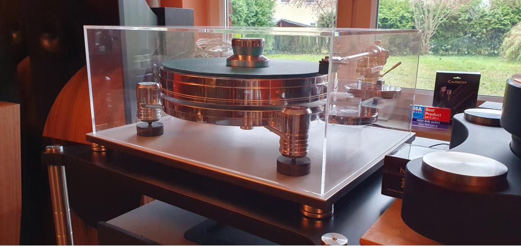 Acoustic Solid Solid 311 Metall, komplett mit WTB 370 Rega Tonarm und Shelter 301 MK II MC ...