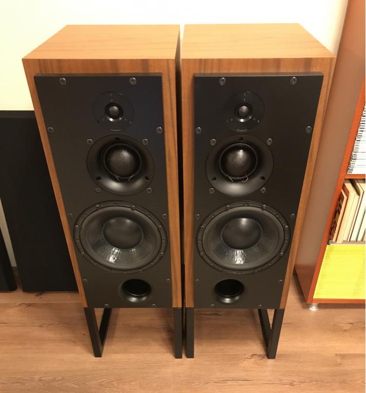 ATC ATC SCM50A active speaker pair in walnut (7372727689 ...