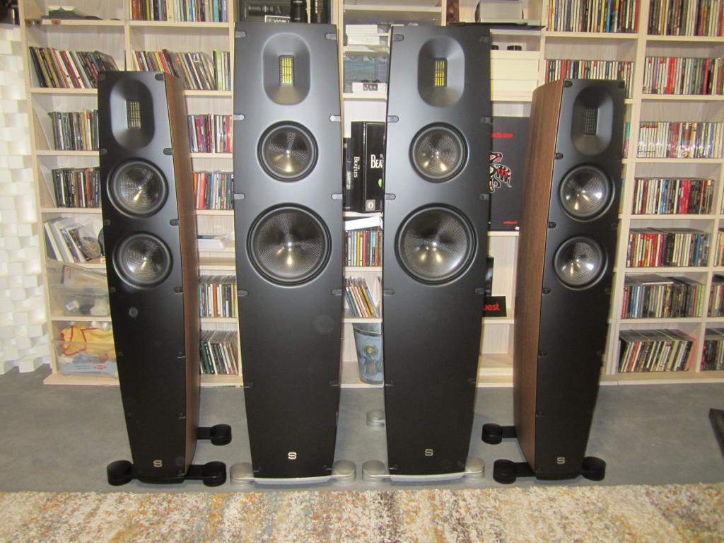 Scansonic Q3 und Q8 Standlautsprecher (7508209795) | Exhibit | Speaker ...