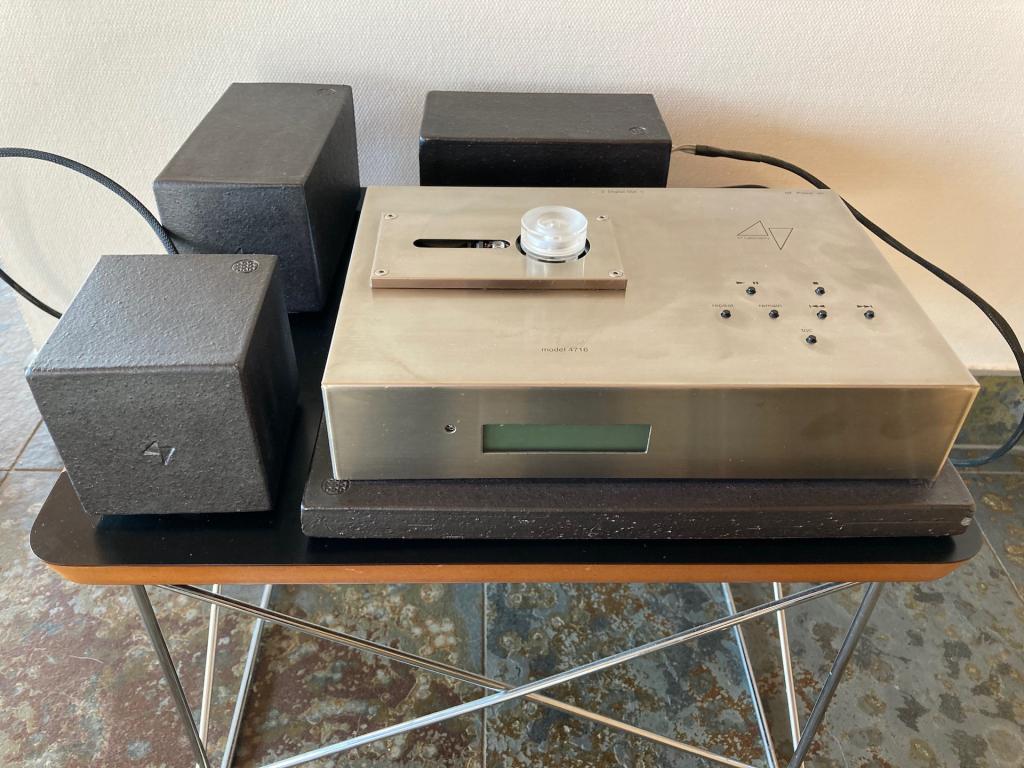 47 Laboratory Shigaraki CD Transport Model 4716. Shigaraki Dac Model ...